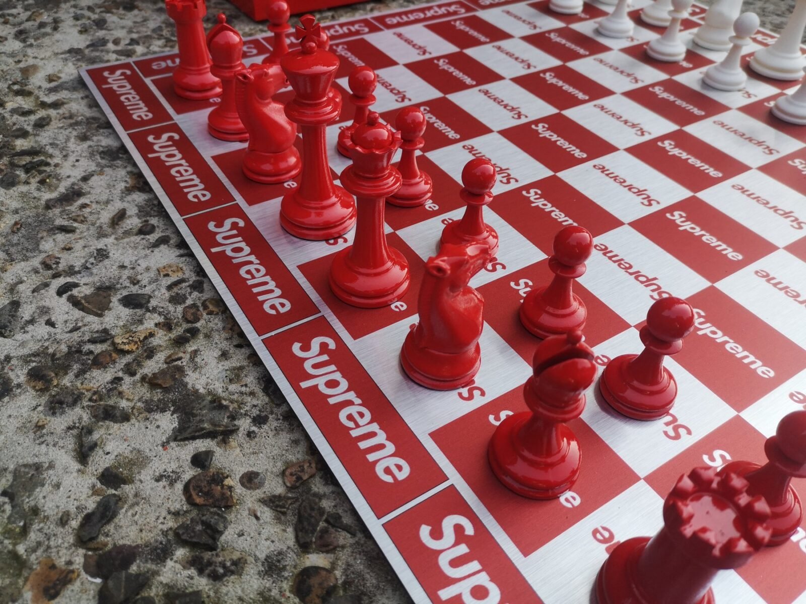 Anthony Dubois (1979) – Supreme Chess – 3.80″ king – My Chess Collection